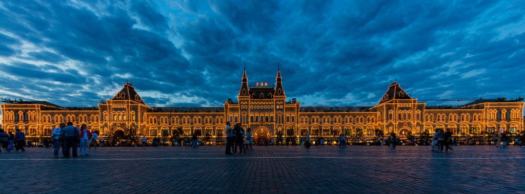 Round and Round in City Squares - World's 6 most stunning city squares