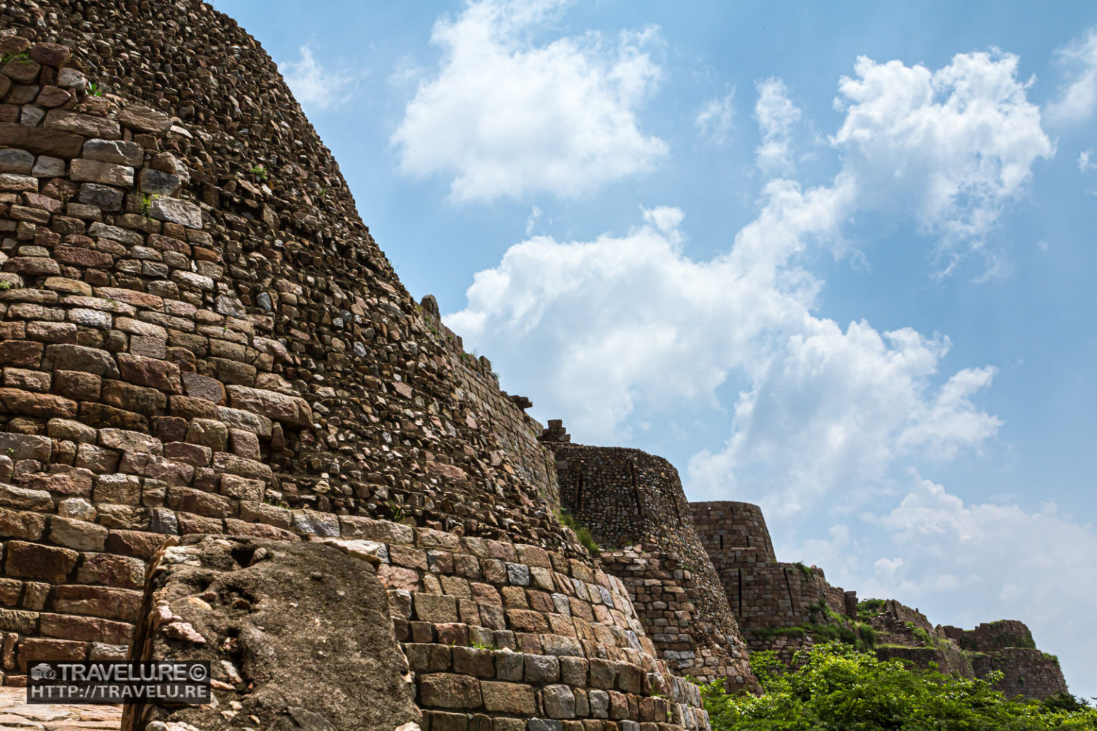 Tughlaqabad Fort — The Cursed City Ghiyasuddin Built