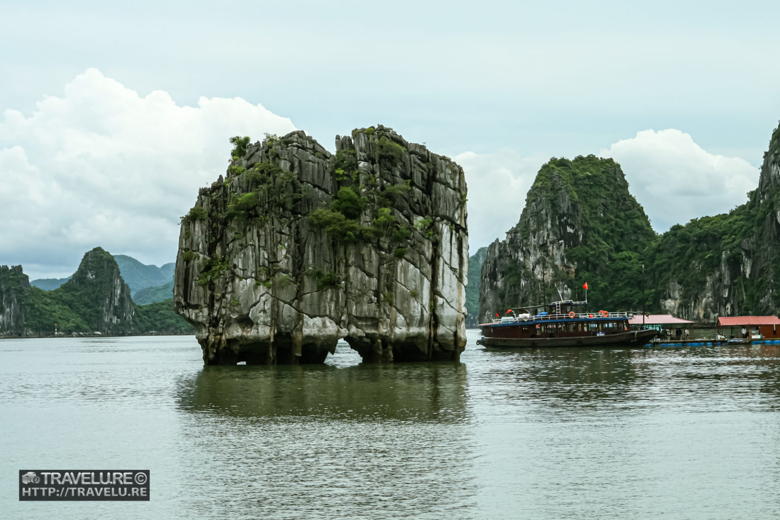 Ha Long Bay - Nature’s Pillars in the Sea - Travelure